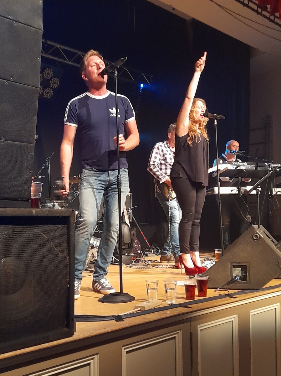 Indecision’s Final Incursion of Devizes Corn Exchange – devizine.com